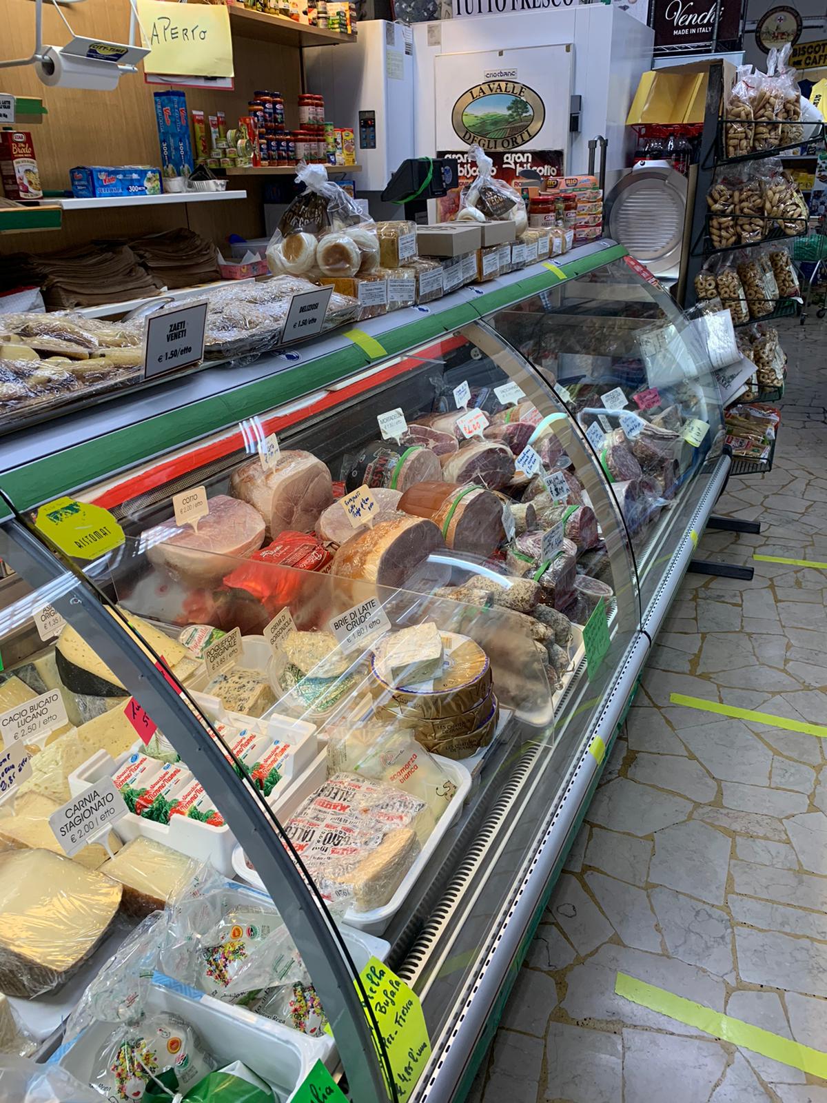 Alimentari Sumiti | Salumi, formaggi e panini - Consegna a domicilio